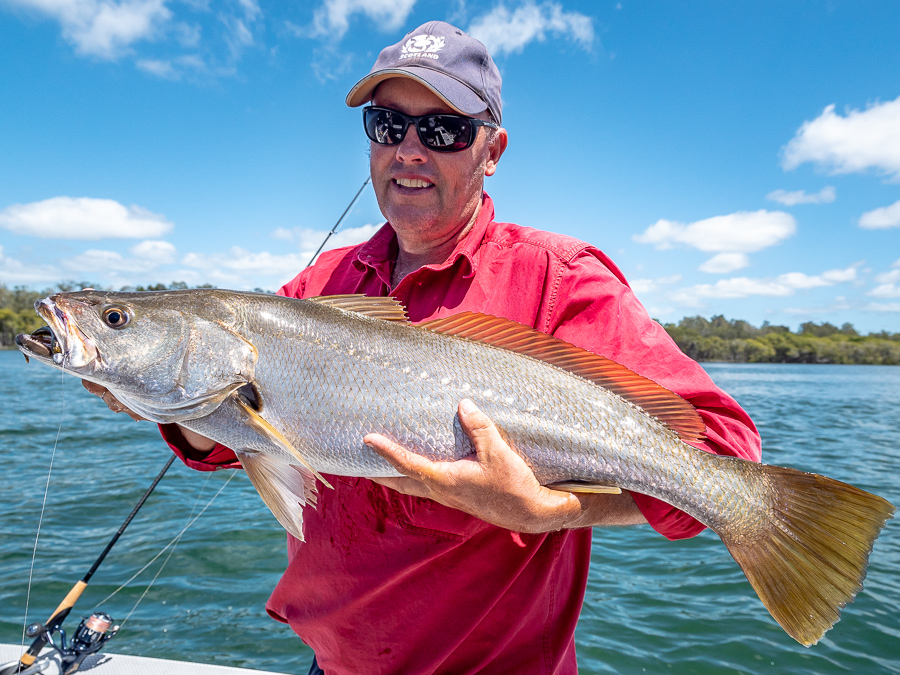 Castaway articles: Fishing the Macleay River, South West Rocks